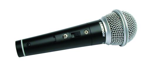 Samson's R21S Dynamic Microphone with XLR to 1/4-inch mic cable (Open